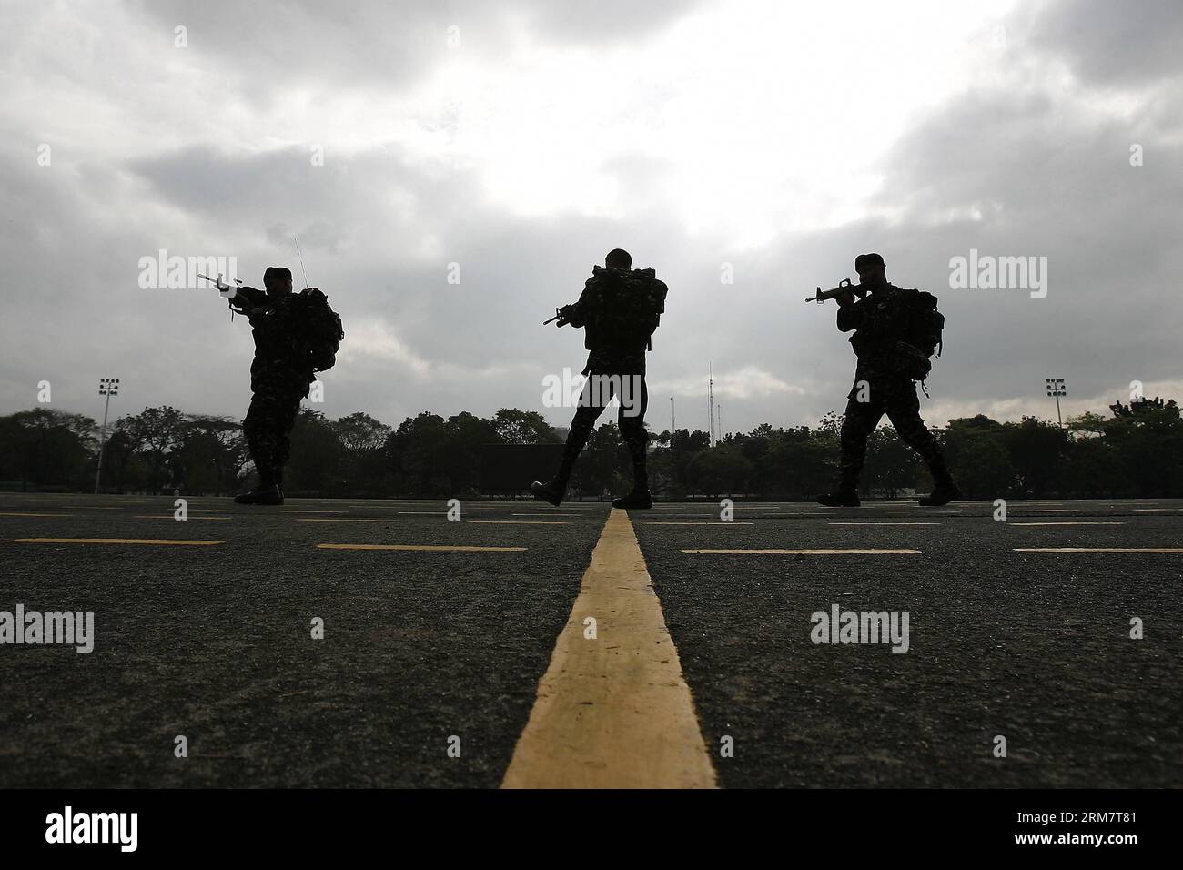 Scout rangers of the Armed Forces of the Philippines (AFP) participate ...