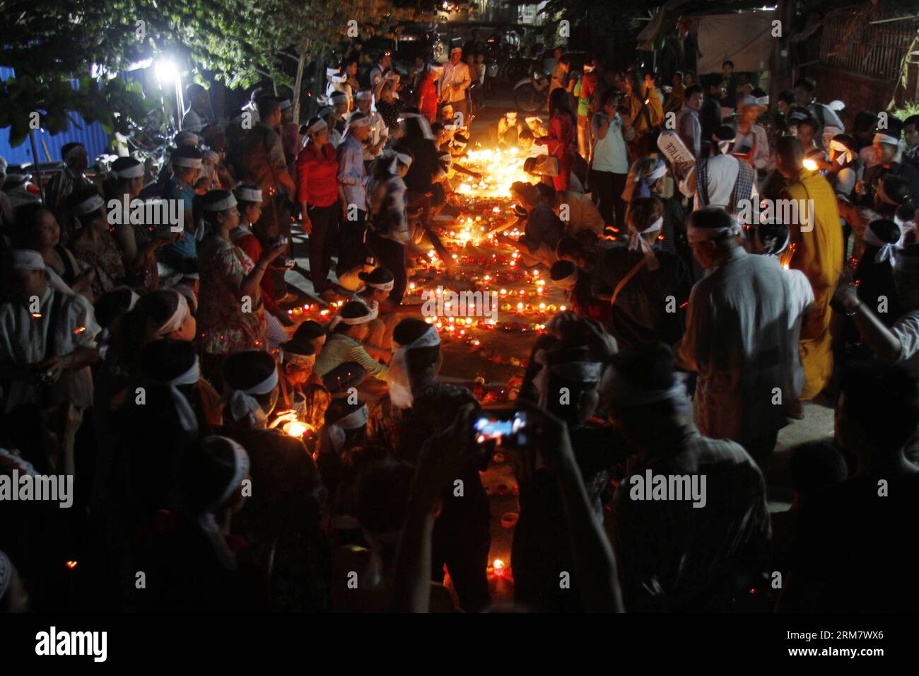 Penh mh370 prayr hi-res stock photography and images - Alamy