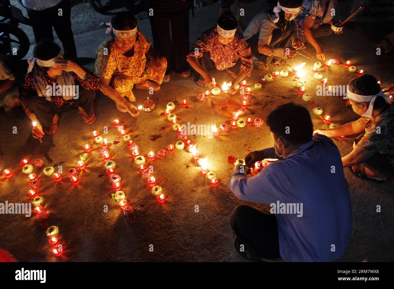 Penh mh370 prayr hi-res stock photography and images - Alamy