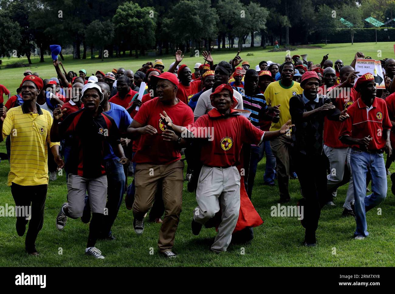 Labour strike south africa hi-res stock photography and images - Alamy