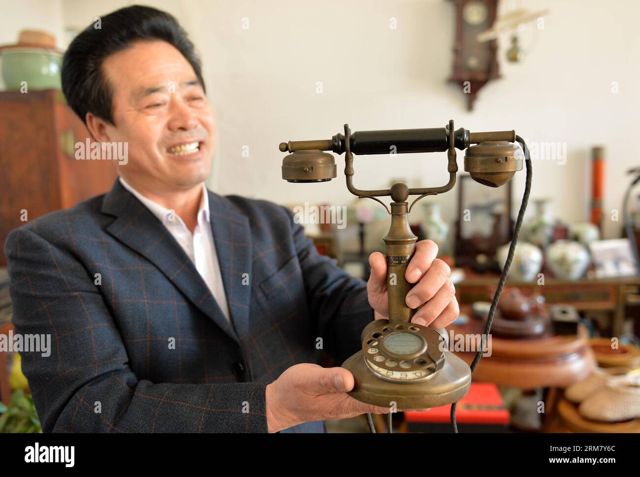 Shutong zhang of china hi-res stock photography and images - Alamy