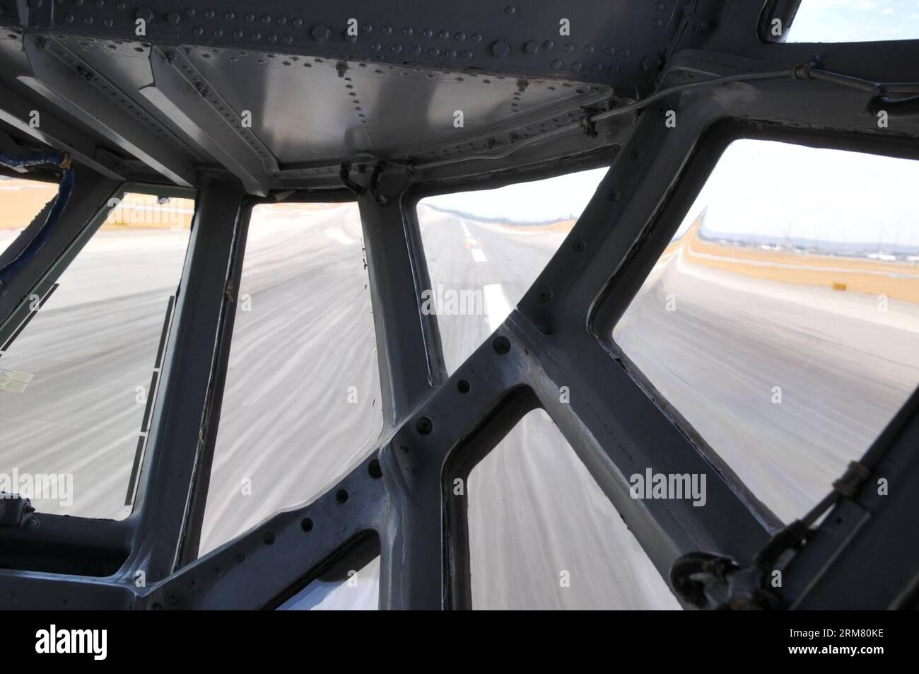 Ilyushin il 22 hi-res stock photography and images - Alamy