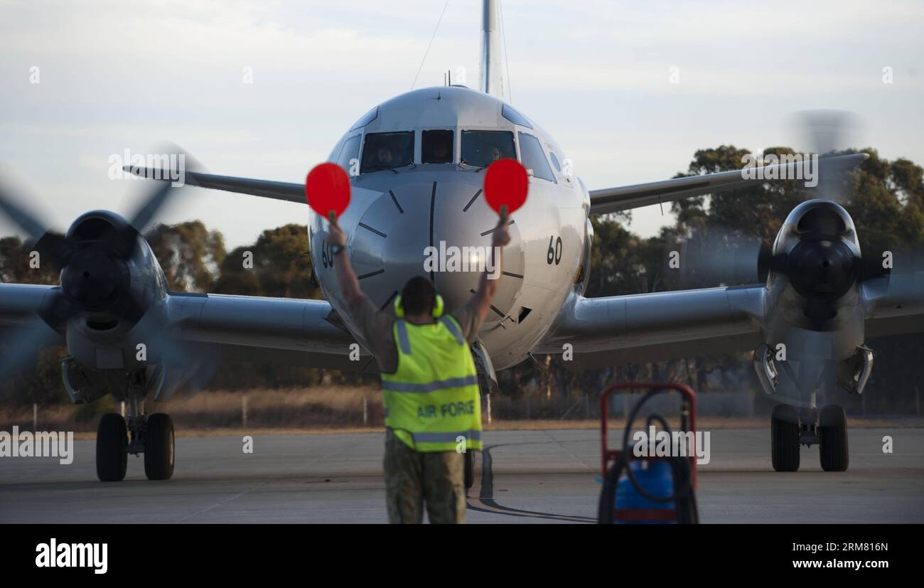 P3 orion aircraft hi-res stock photography and images - Alamy