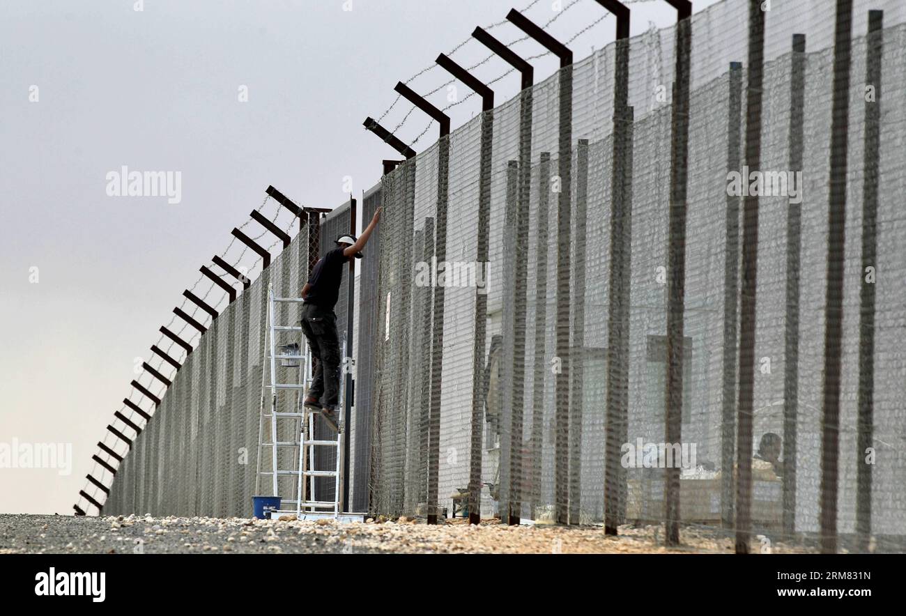 Steel houses hi-res stock photography and images - Alamy