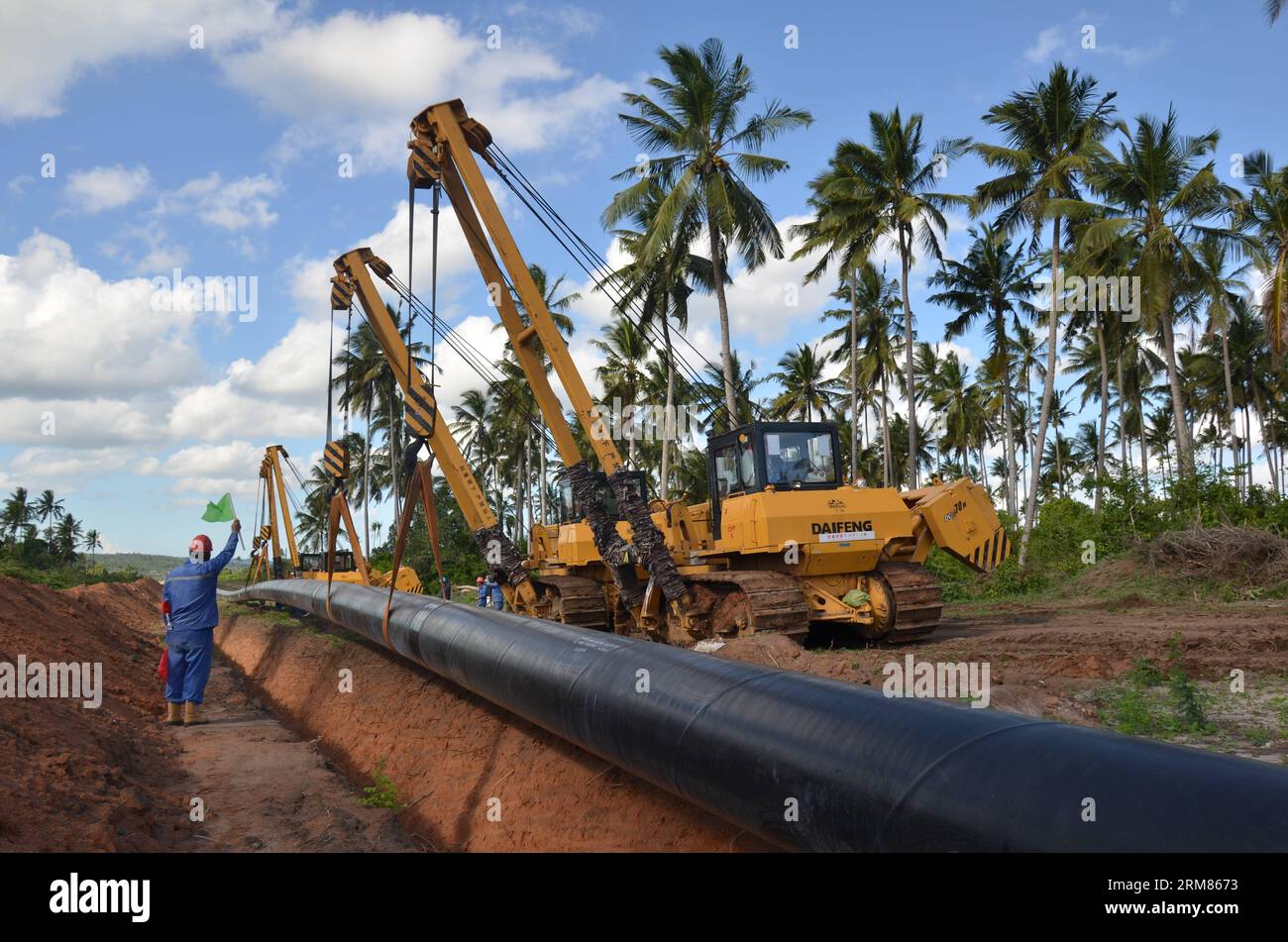 China tanzania pipeline hi-res stock photography and images - Alamy