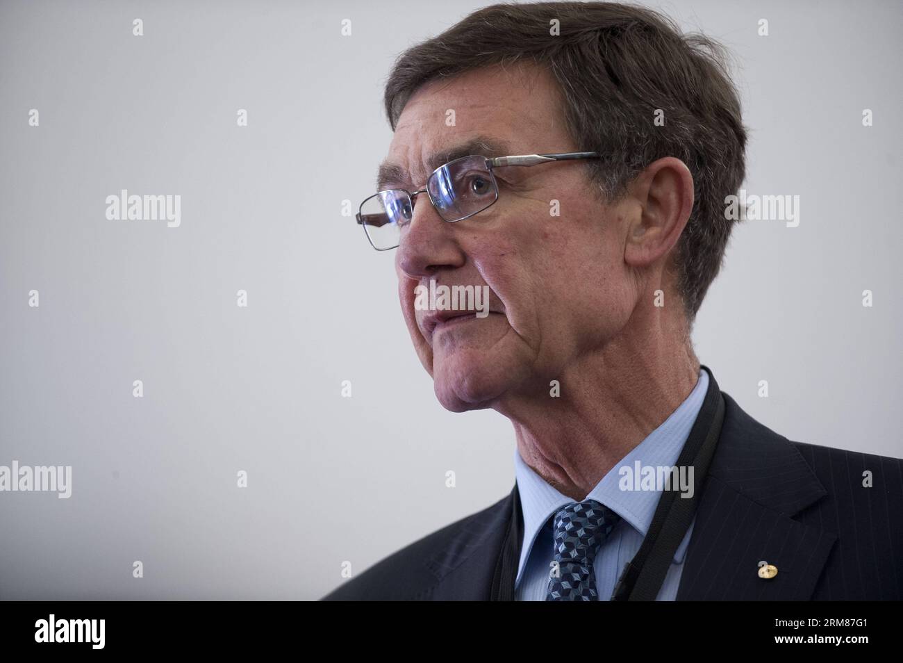 Angus houston hi-res stock photography and images - Alamy