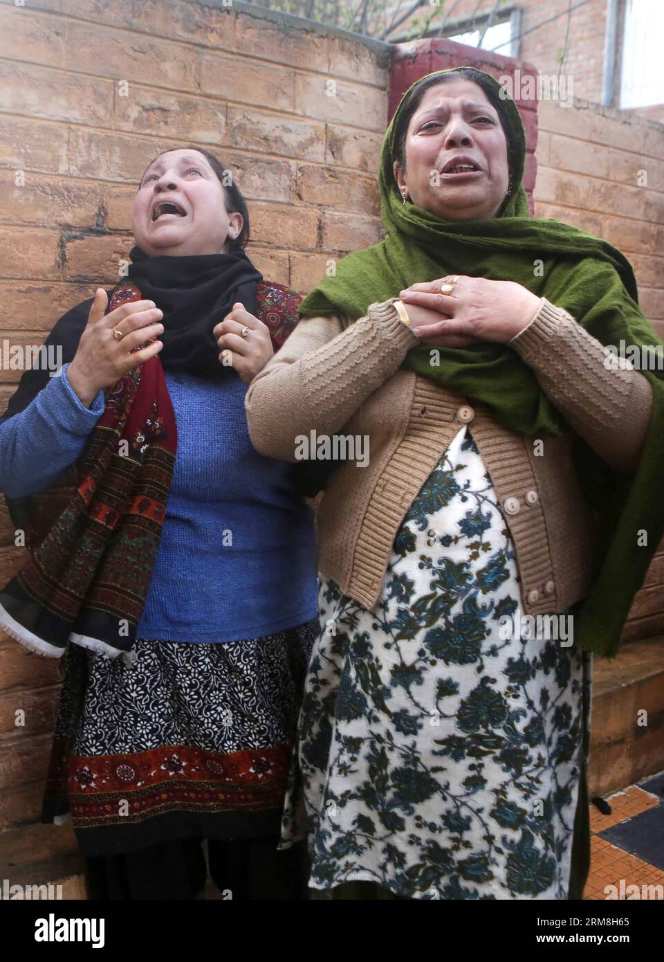 20 hour long hi-res stock photography and images - Alamy