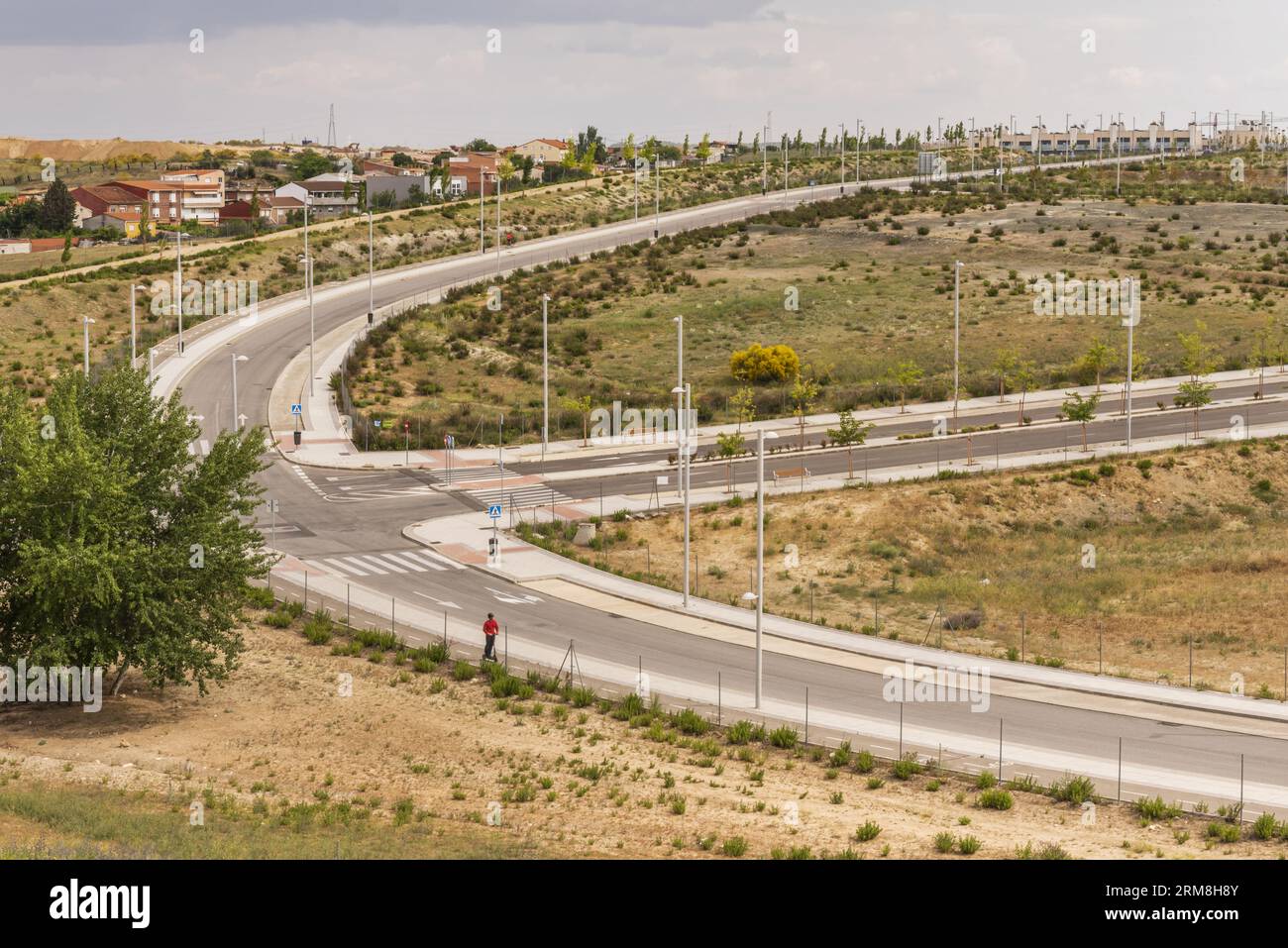 Curving street scene hi-res stock photography and images - Alamy