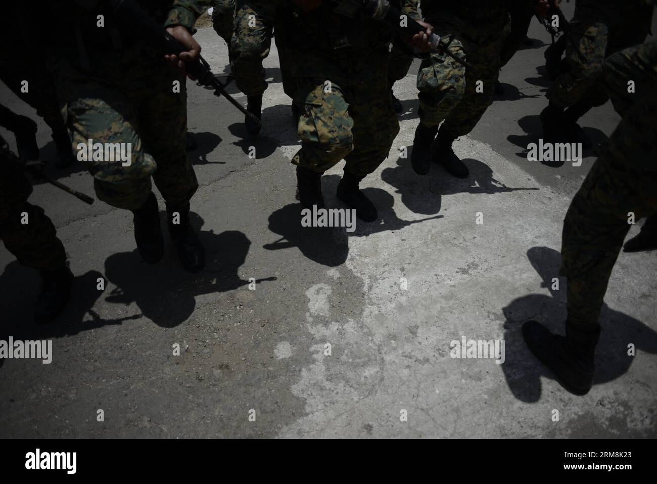 Panama limited service hi-res stock photography and images - Alamy