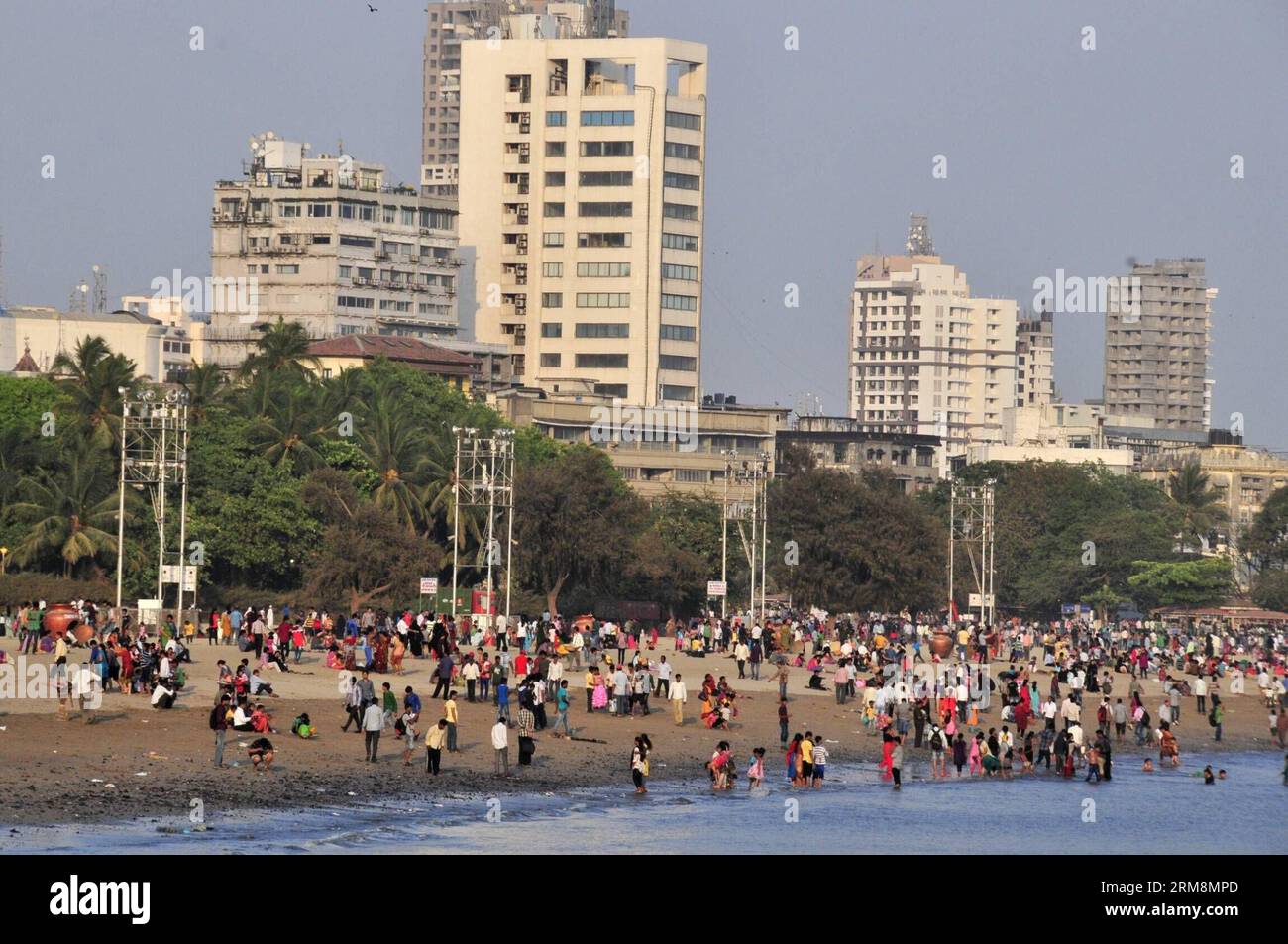 India mumbaibeach hi-res stock photography and images - Alamy