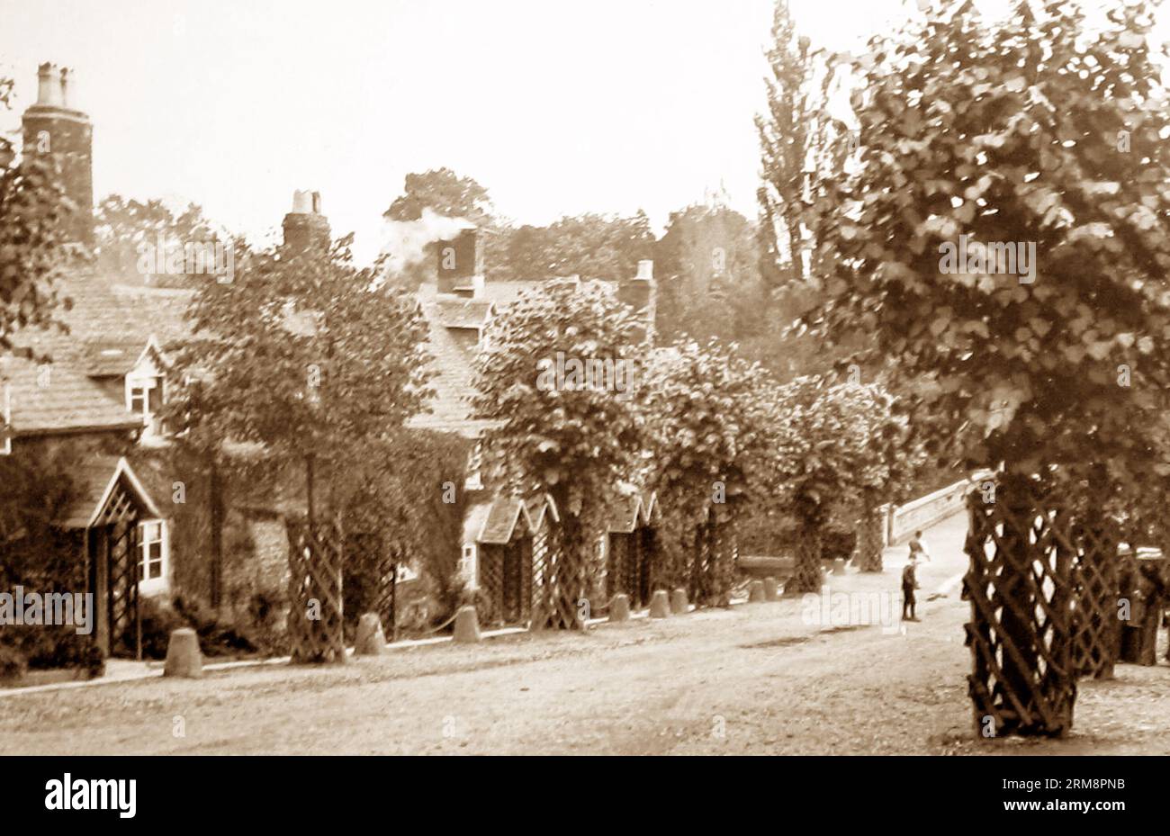 1900s cottages hi-res stock photography and images - Alamy