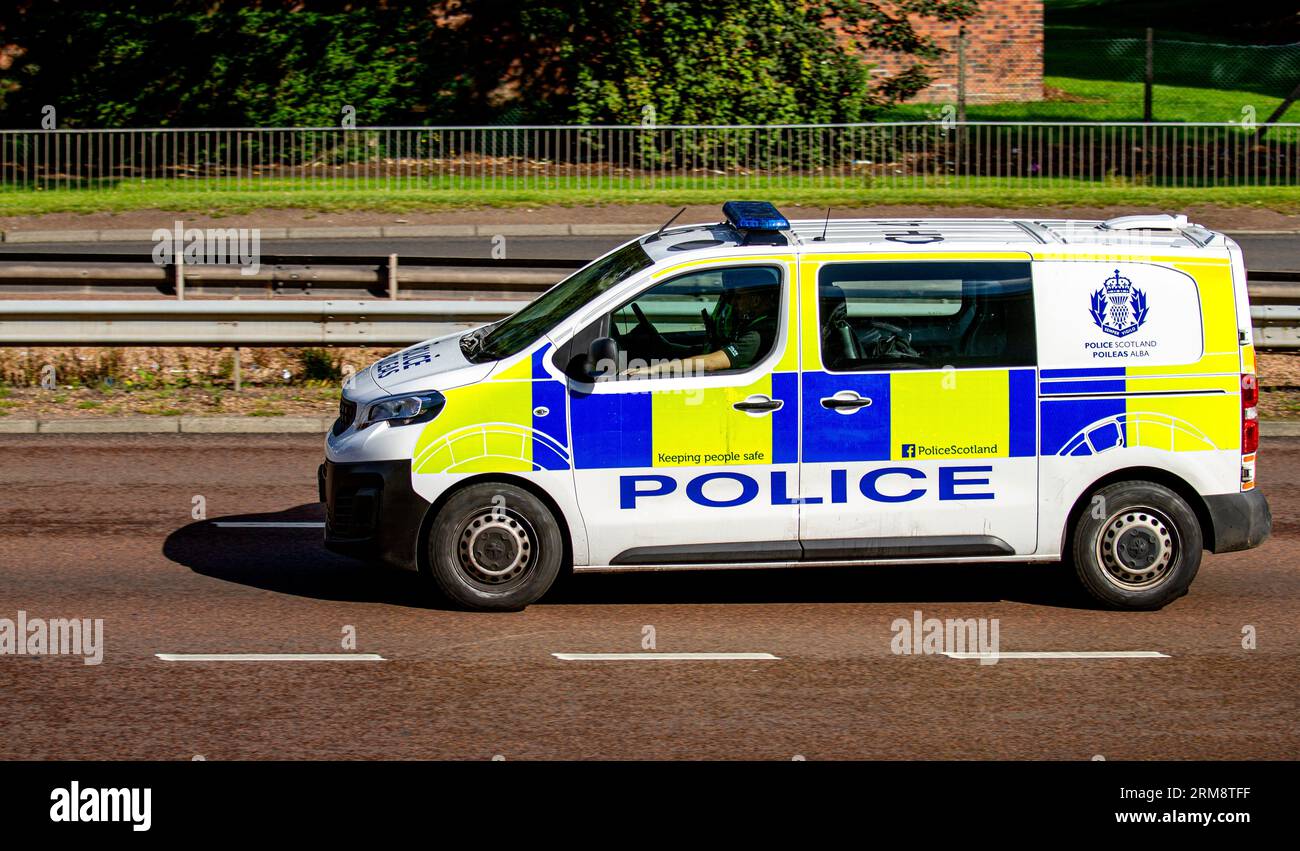 Tayside police vehicle hi-res stock photography and images - Alamy
