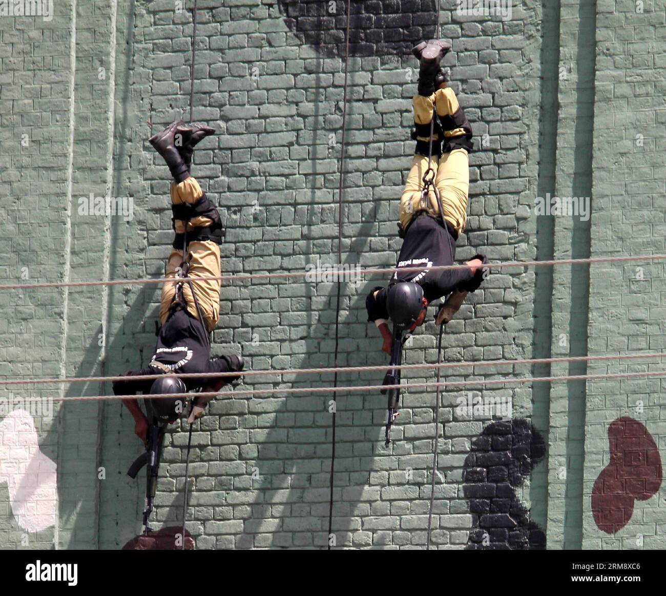 29 commando hi-res stock photography and images - Alamy