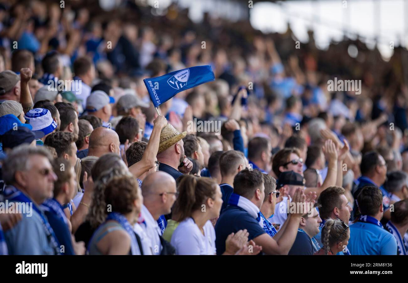 Vfl bochum fans hi-res stock photography and images - Alamy