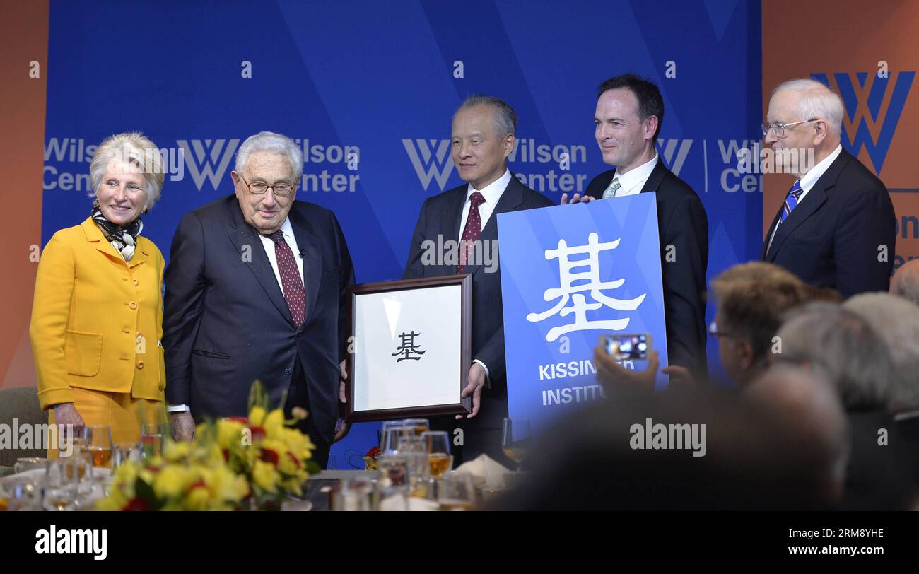 C l u logo hi-res stock photography and images - Alamy