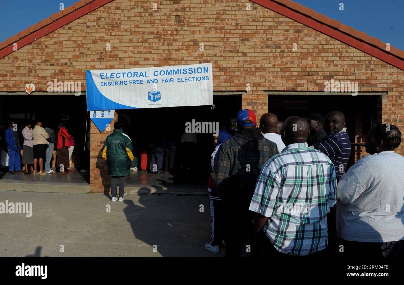 Pollstation hi-res stock photography and images - Alamy