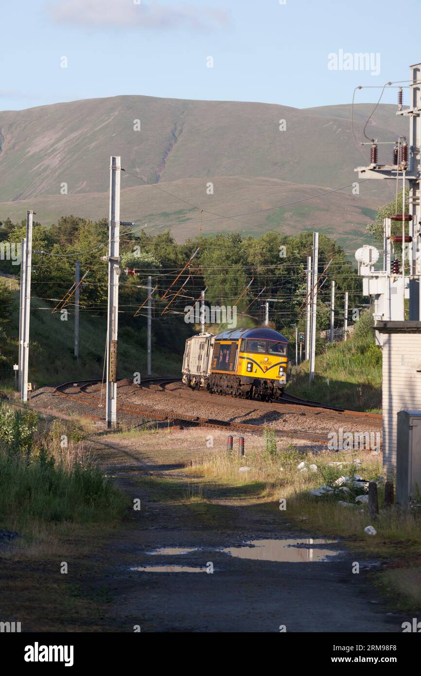 GB Railfreight class 69 diesel locomotive 69001 on the west coast ...