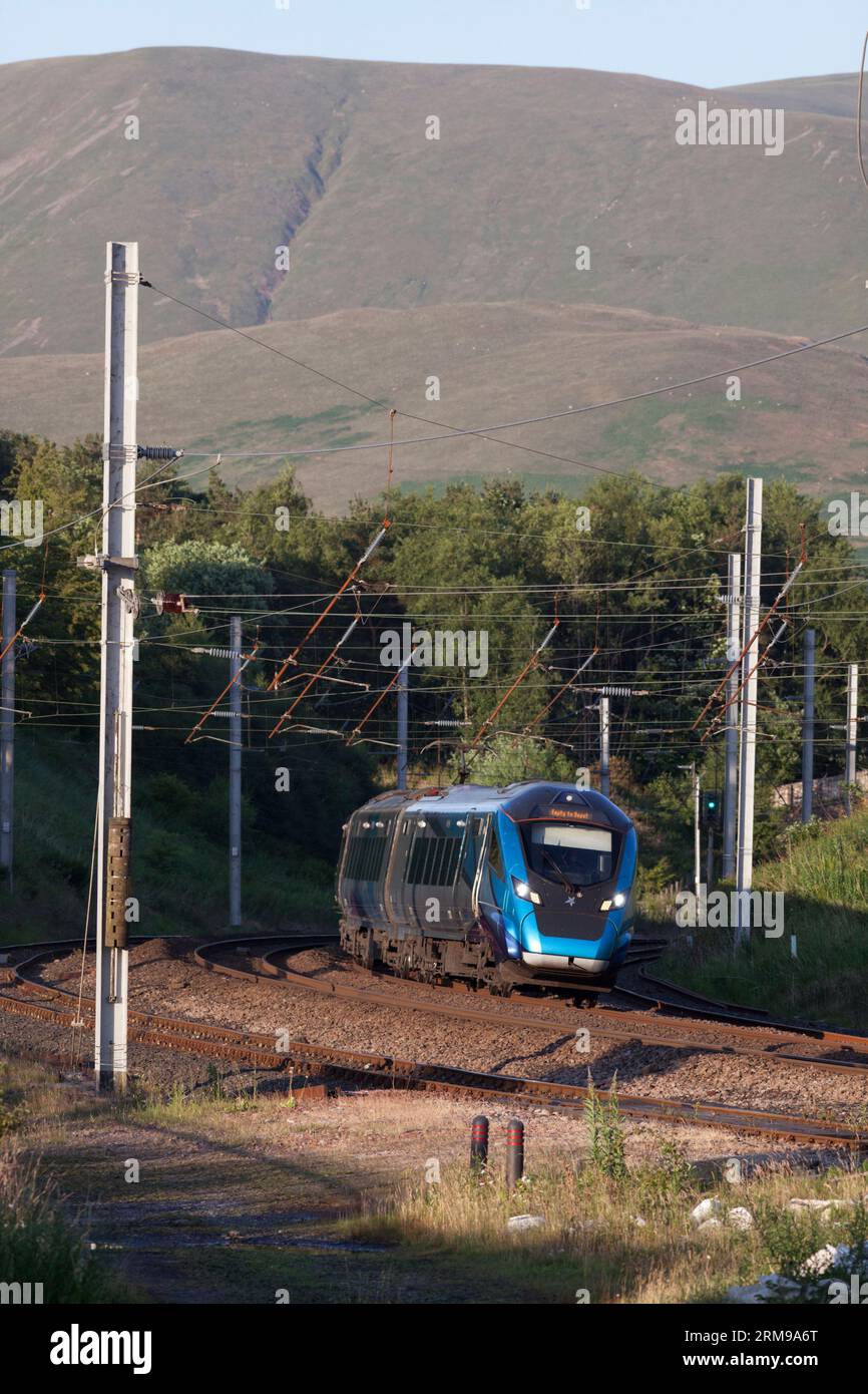 Trans pennine express train hi-res stock photography and images - Alamy