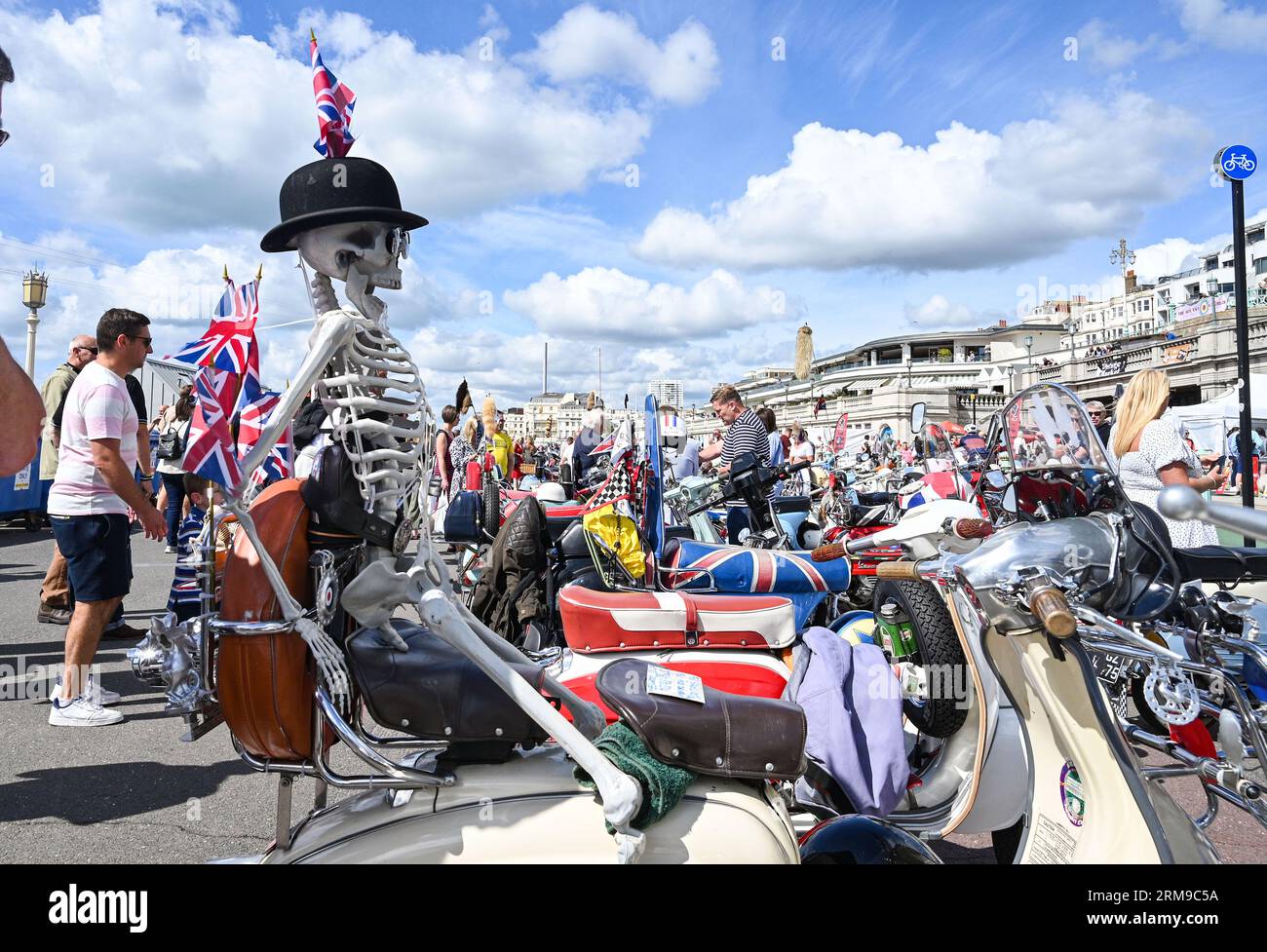 Brighton mod weekender, 2023 hi-res stock photography and images - Alamy