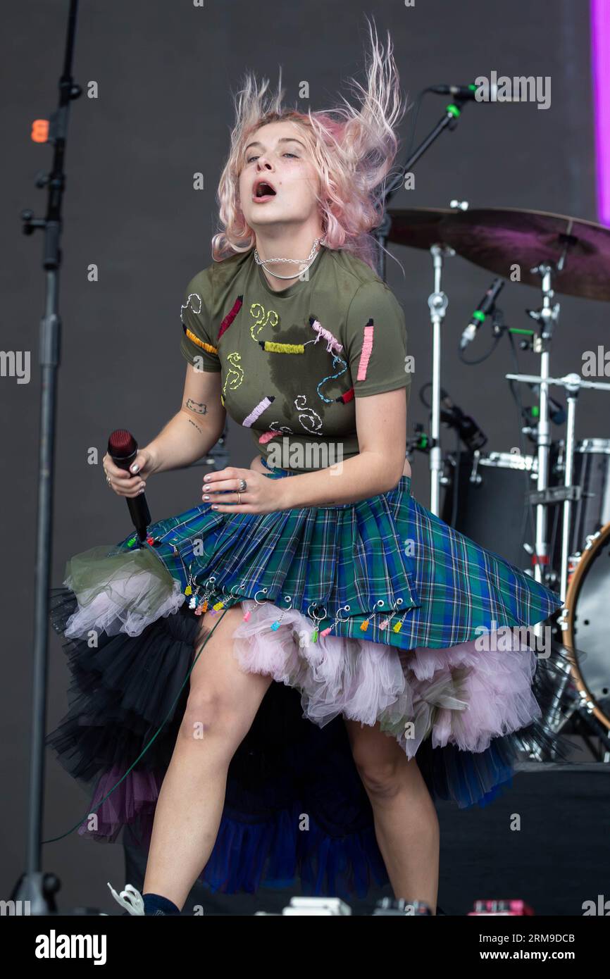 Baby queen arabella latham hi-res stock photography and images - Alamy