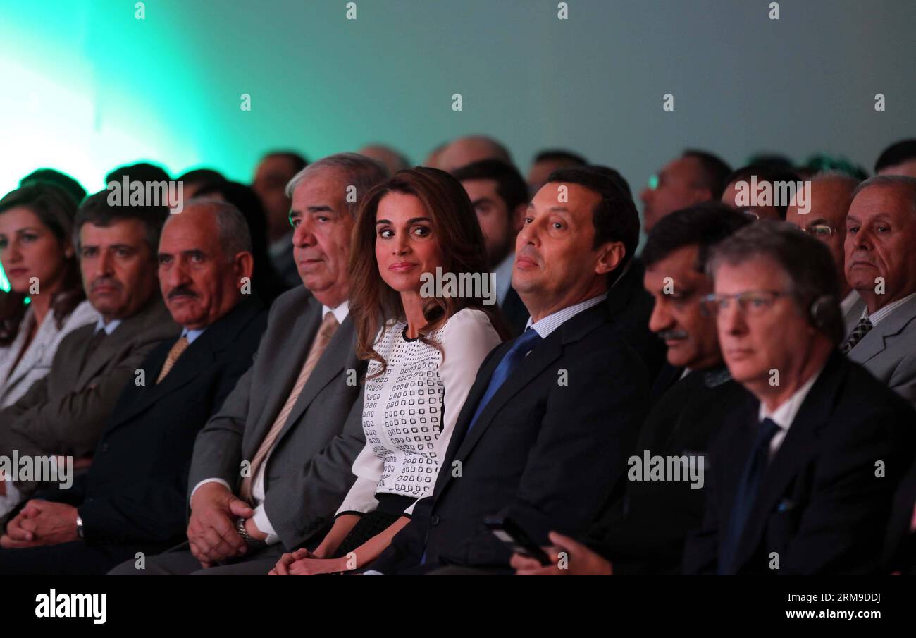 Jordan launching her hi-res stock photography and images - Alamy