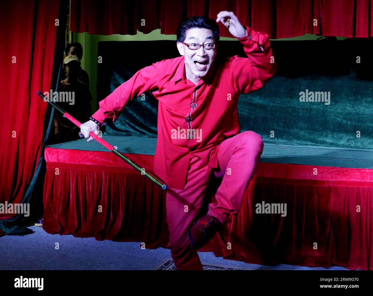 (140522) --YANGON, May 22, 2014 (Xinhua) -- Chinese actor Liu Xiao Ling ...