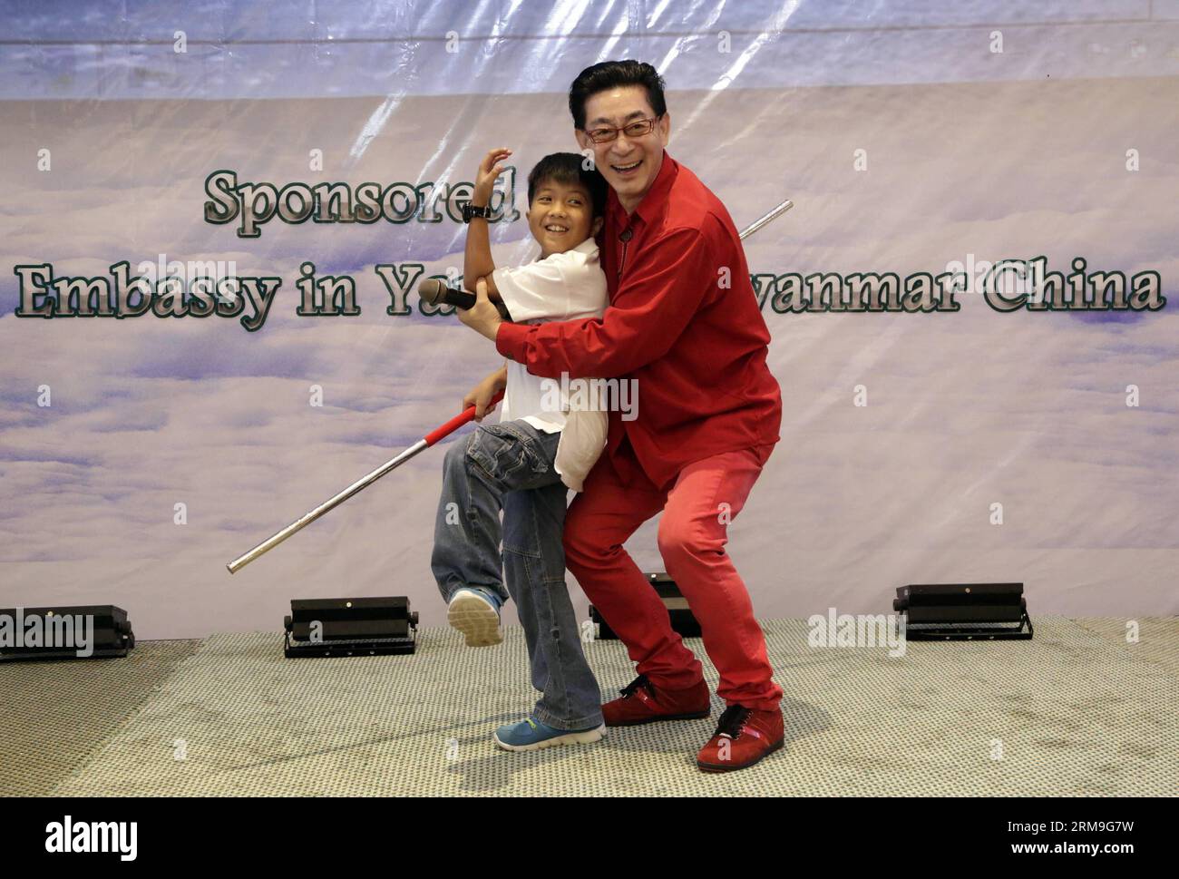 (140522) --YANGON, May 22, 2014 (Xinhua) -- Chinese actor Liu Xiao Ling ...
