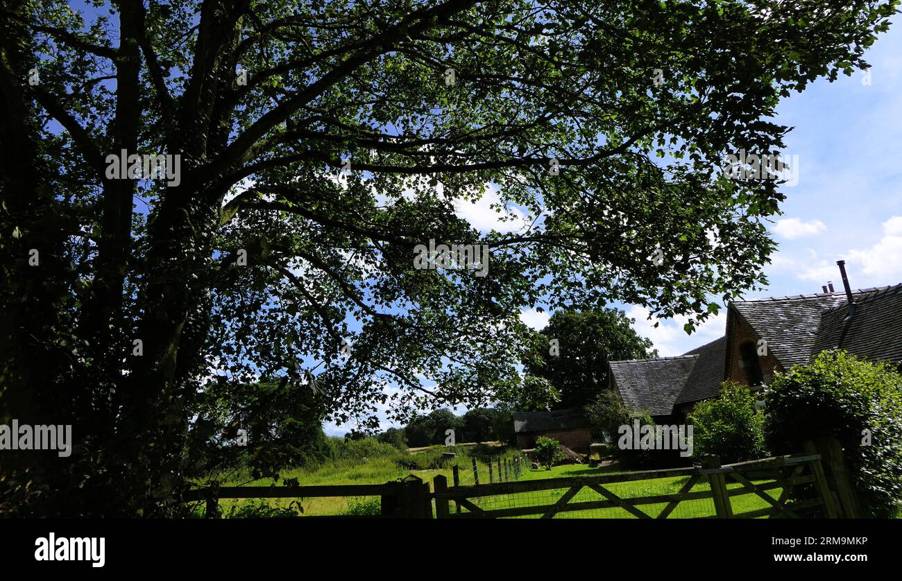traditional rural UK Stock Photo - Alamy