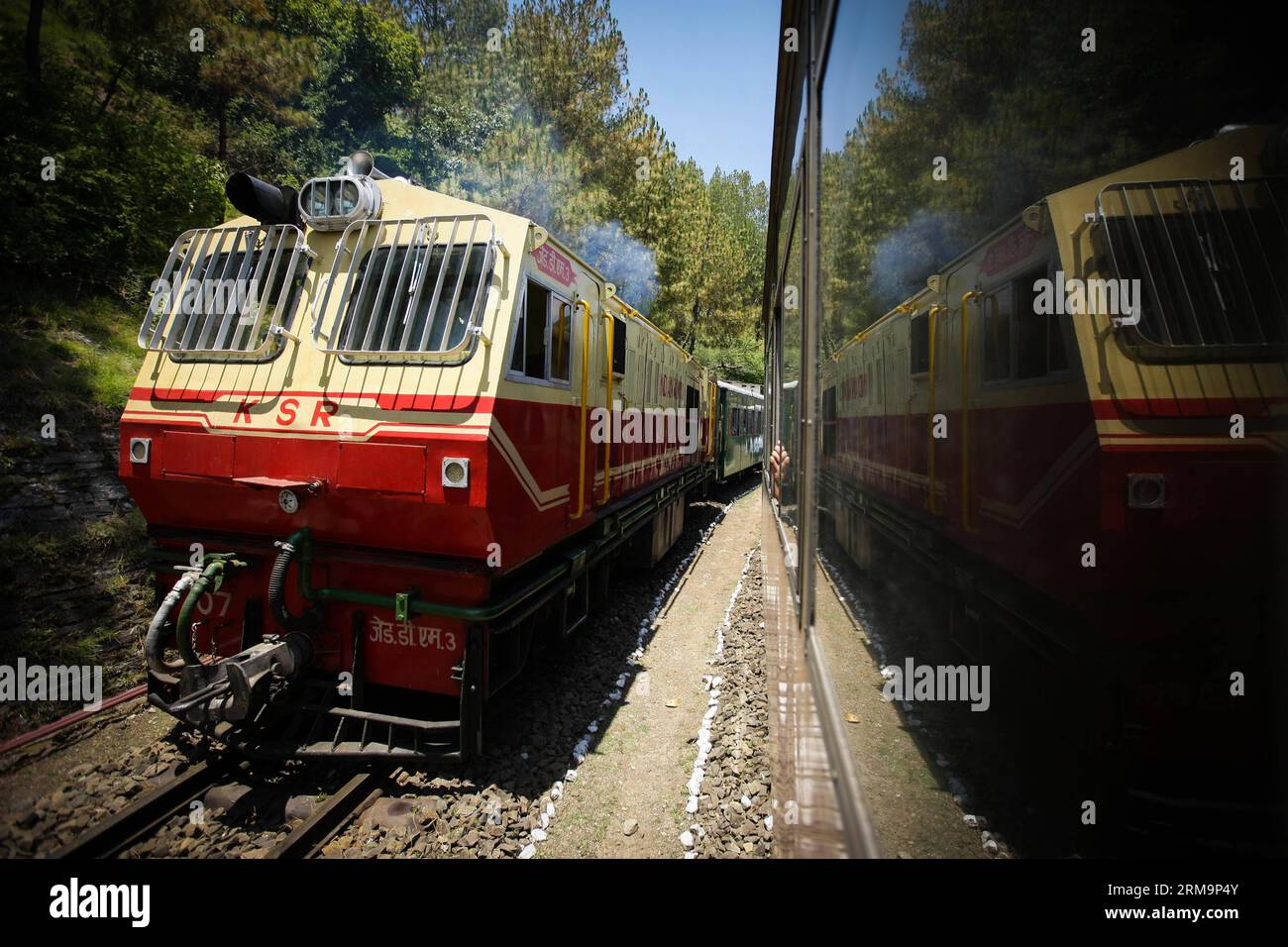 HIMACHAL PRADESH, May 28, 2013 (Xinhua) -- Trains are in operation on ...