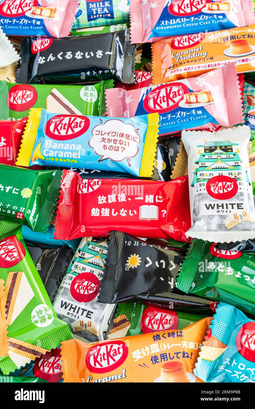 Kit kats japanese hi-res stock photography and images - Alamy