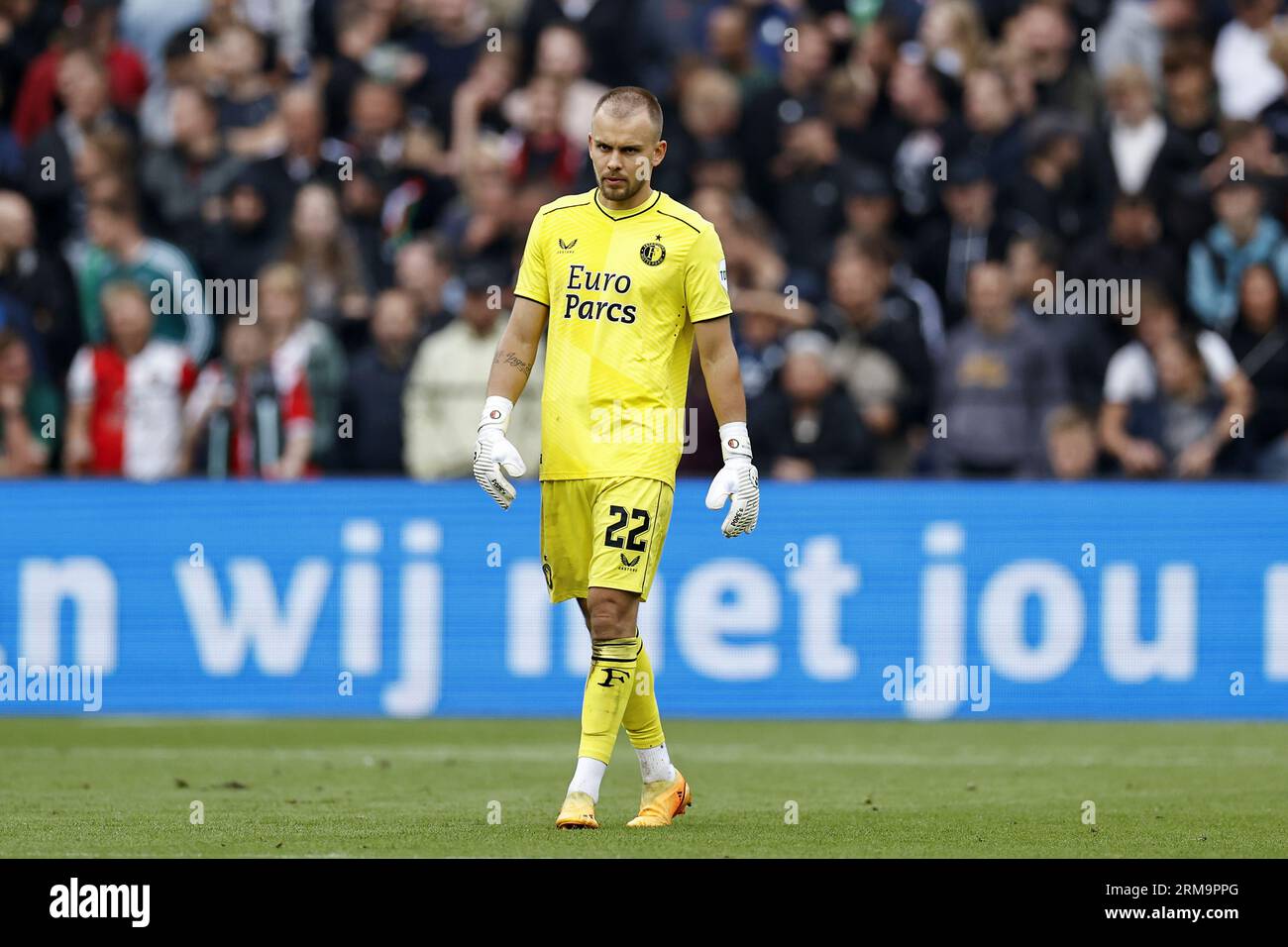 ROTTERDAM - Feyenoord goalkeeper Timon Wellenreuther during the Dutch ...