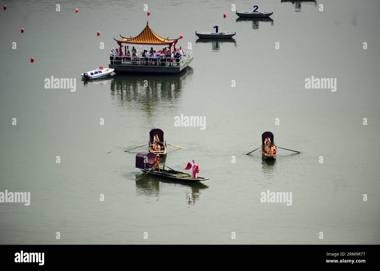 Zigui dragon boat hi-res stock photography and images - Alamy