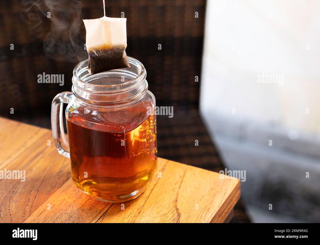 making hot tea at home Stock Photo - Alamy