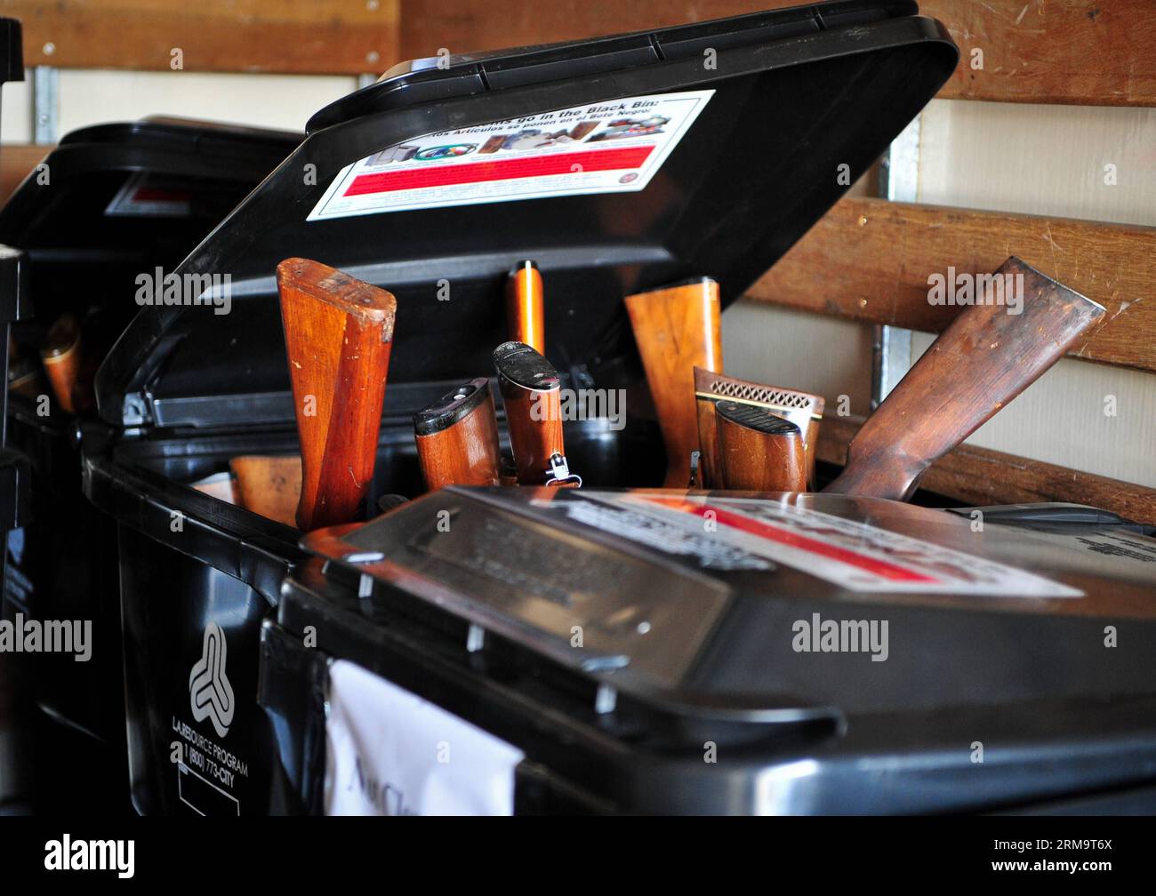 12000guns hi-res stock photography and images - Alamy