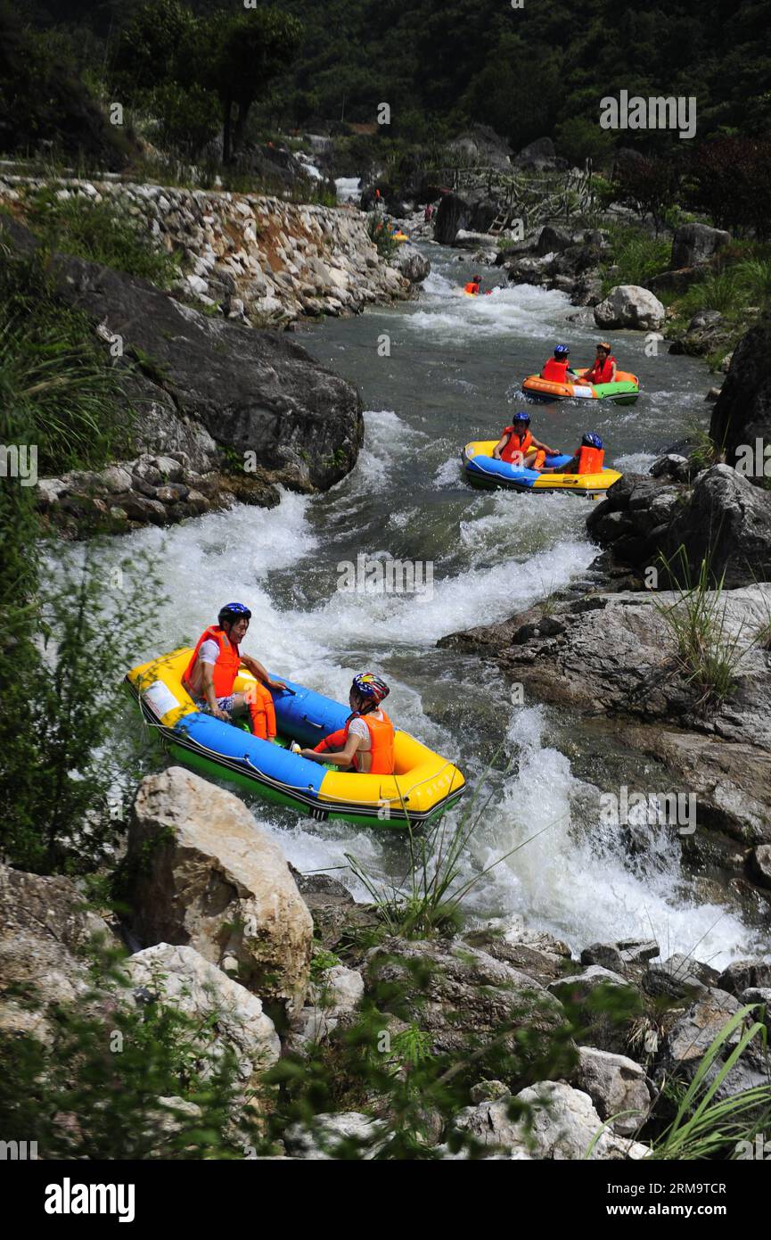 Shan huaju hi-res stock photography and images - Alamy