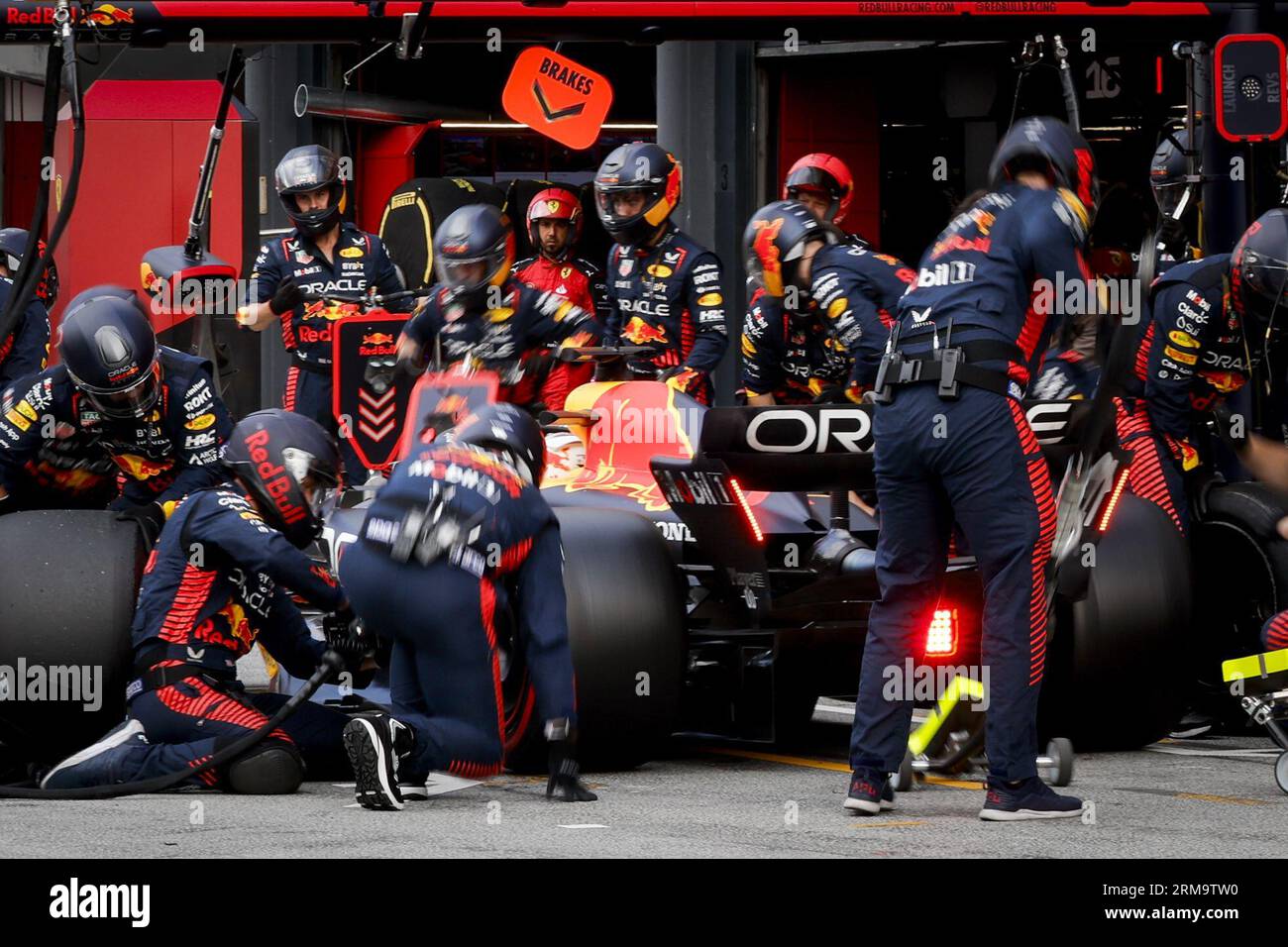 ZANDVOORT - Max Verstappen (Red Bull Racing) during a pit stop during ...