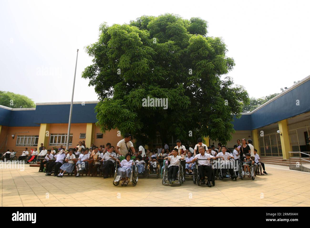 Crippled children hi-res stock photography and images - Alamy