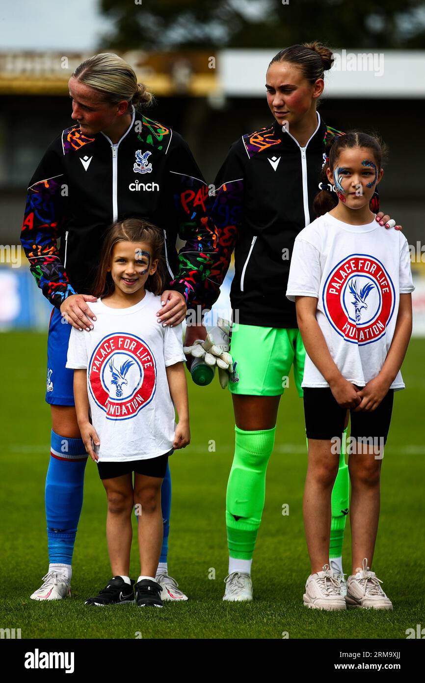 Mascots football utd hi-res stock photography and images - Alamy
