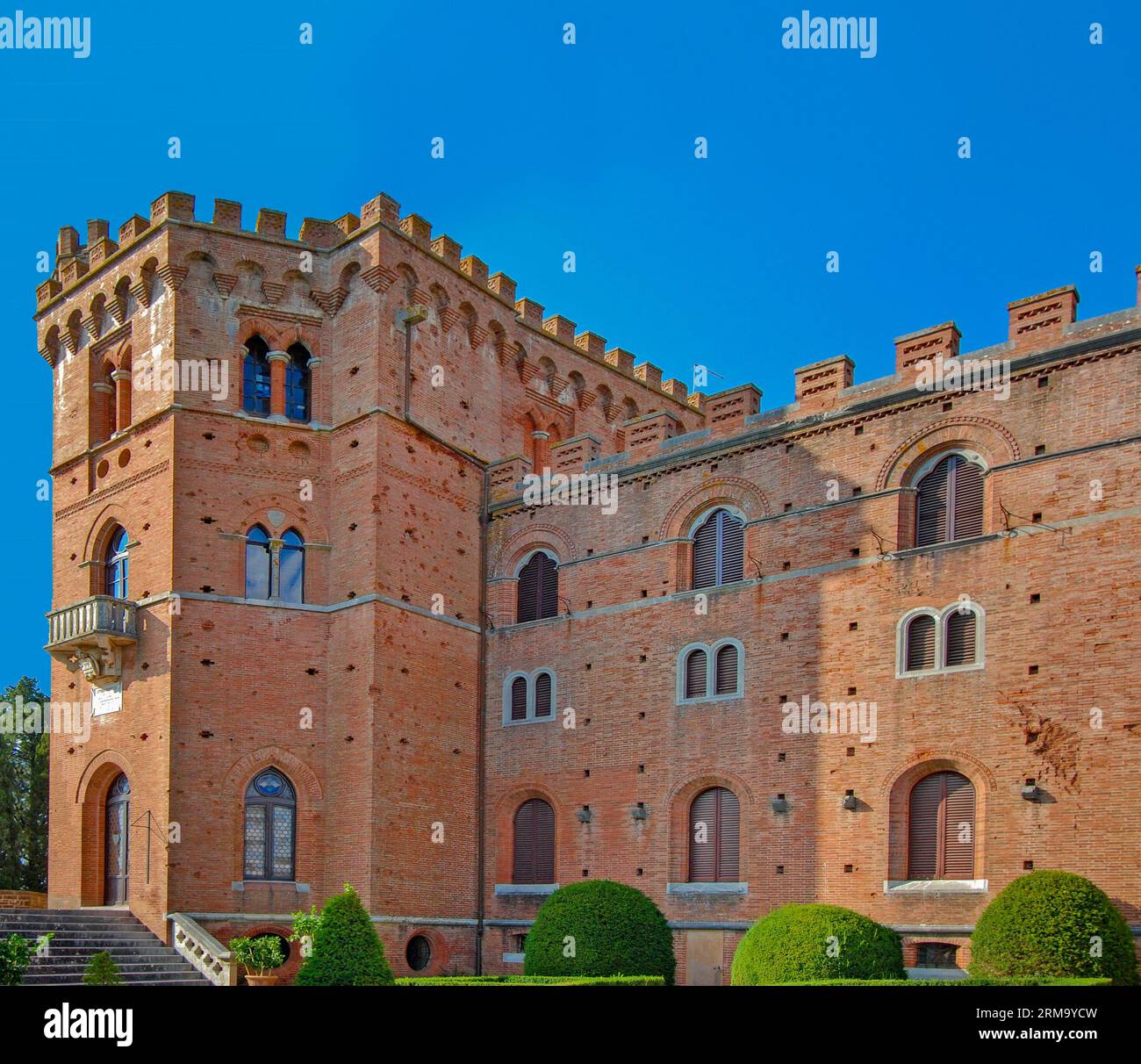 Castello di Brolio near Gaiole in Chianti. Chianti Valley, Siena ...