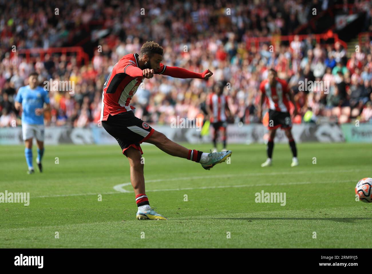 Sheffield United's Jayden Bogle scores his sides first goal during the ...