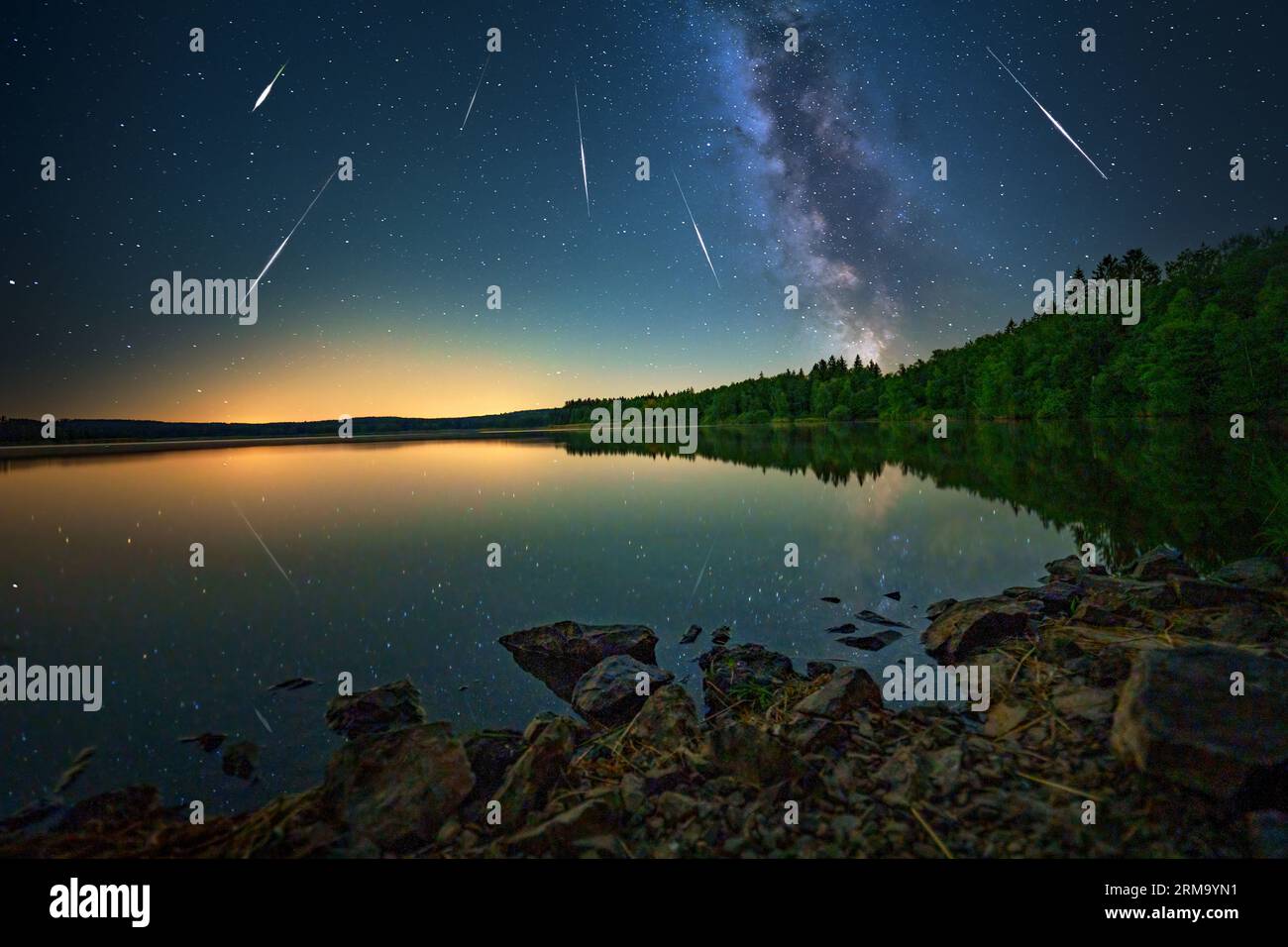 Comet swift tuttle hi-res stock photography and images - Alamy