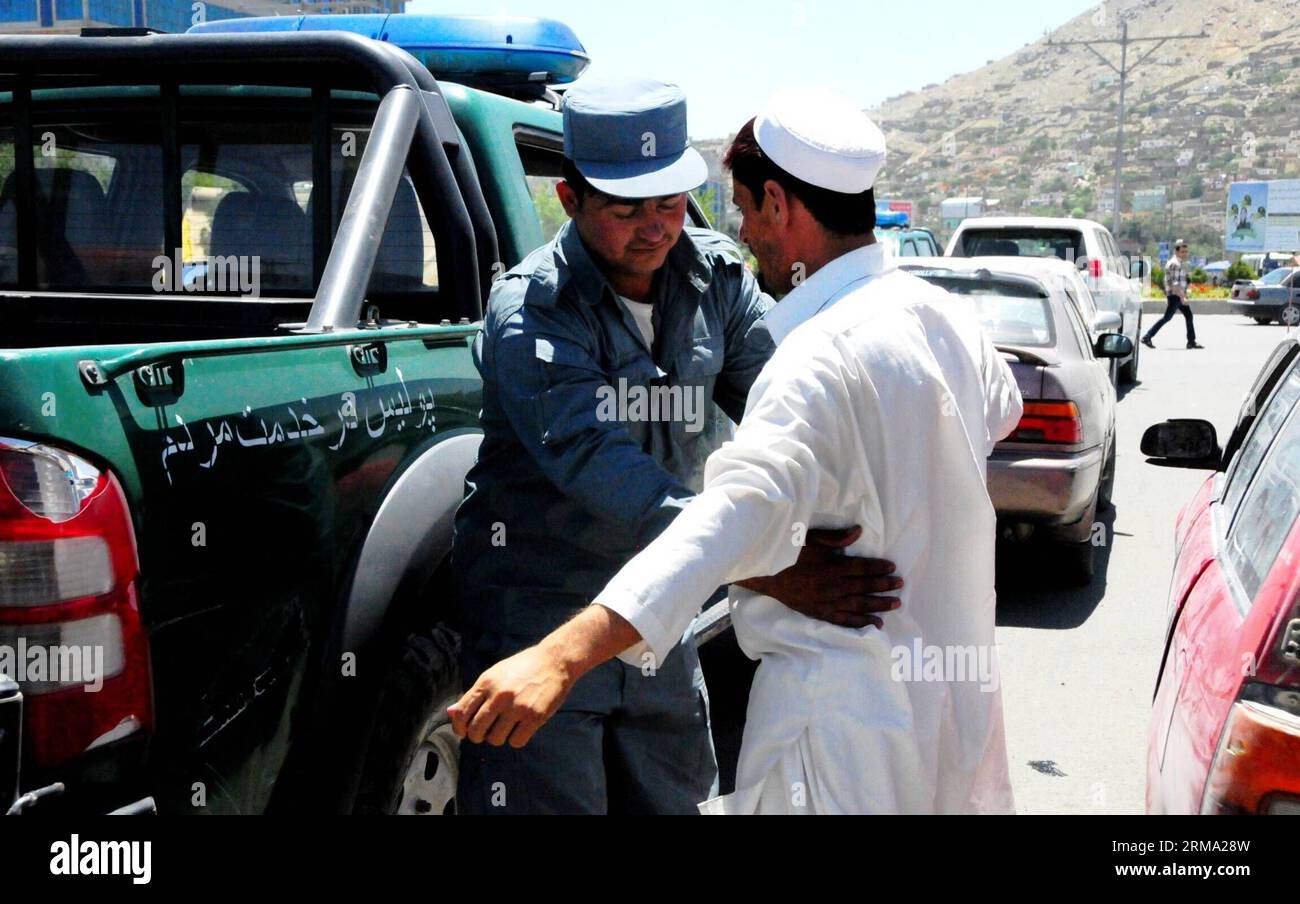 Security frisk hi-res stock photography and images - Alamy