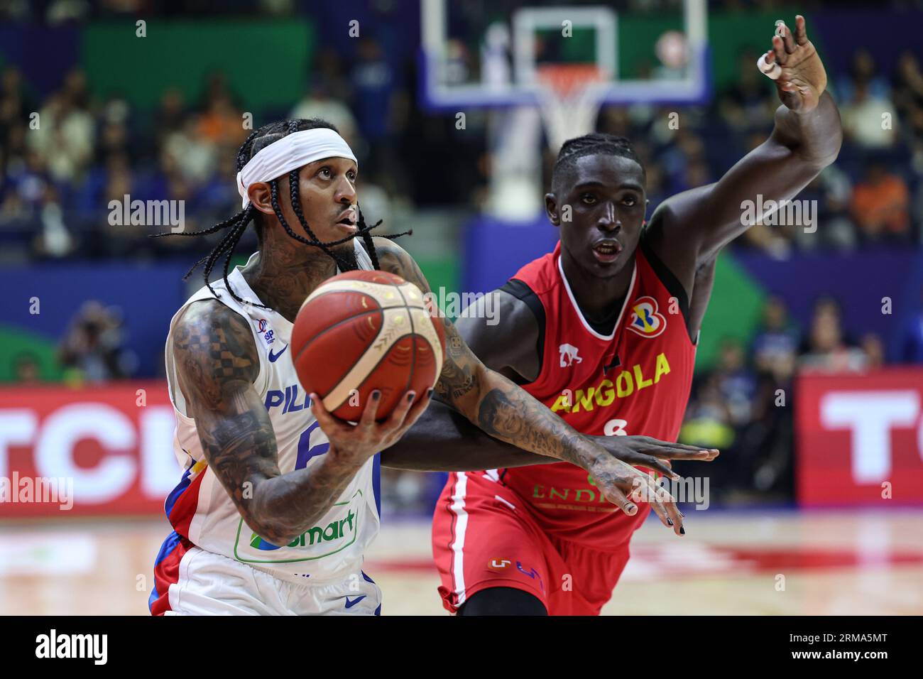 Manila, Philippines. 27th Aug, 2023. Jordan Clarkson (L) of the ...
