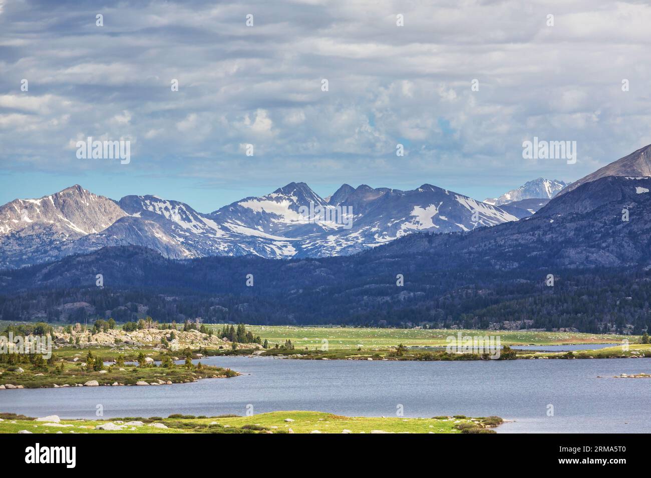 Beautiful mountain landscapes in Wind River Range in Wyoming, USA ...