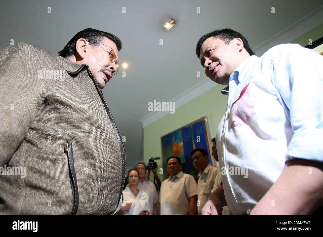 Philippine president joseph estrada in hi-res stock photography and ...