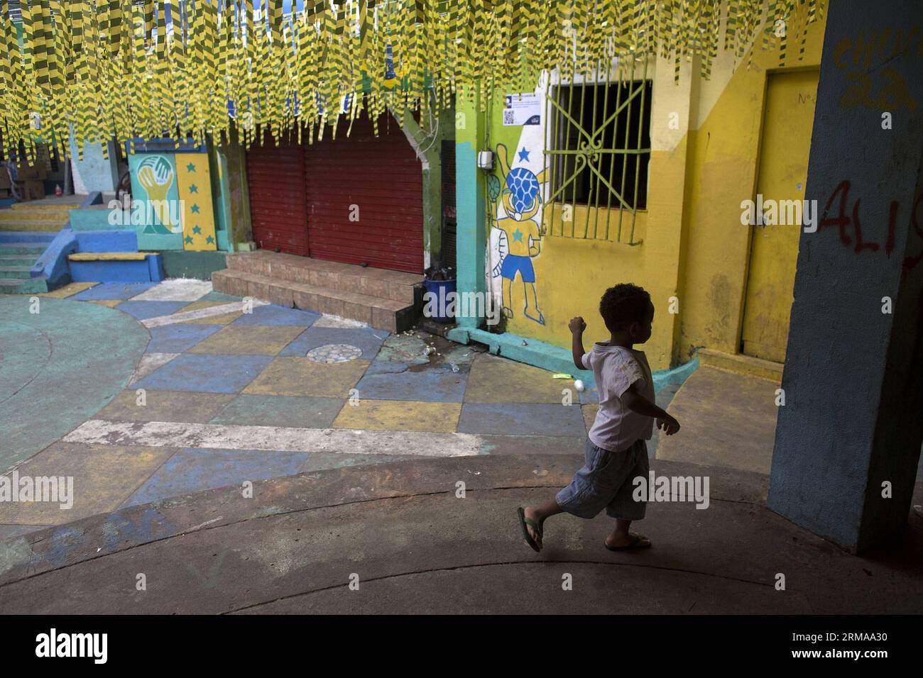 Role model american singer hi-res stock photography and images - Alamy