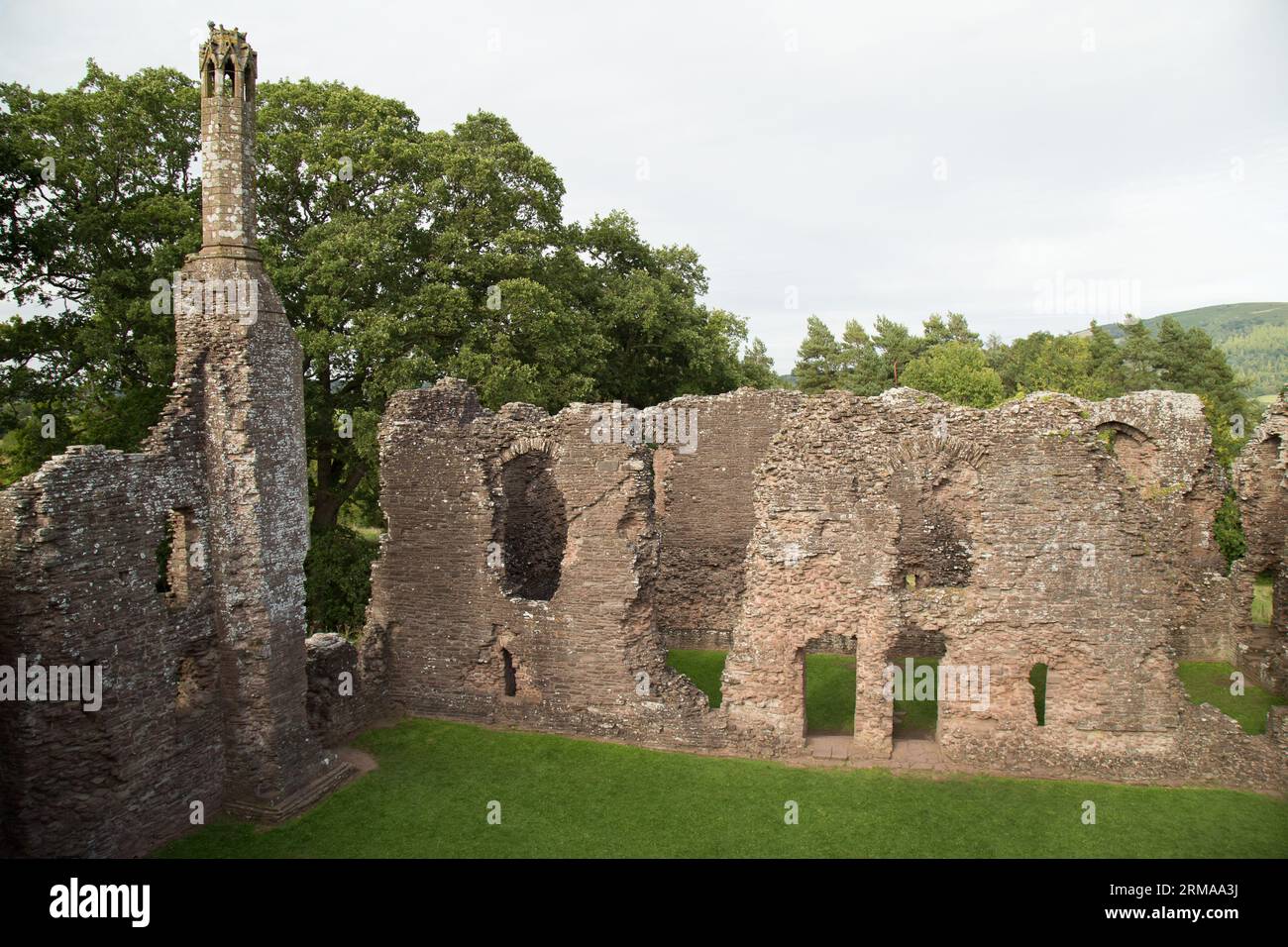 The three castle walk wales hi-res stock photography and images - Alamy