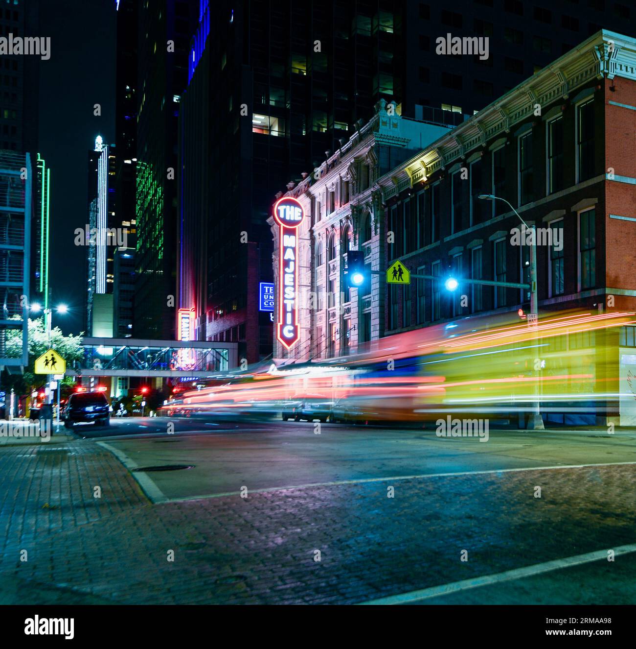 Movement long exposure hi-res stock photography and images - Alamy