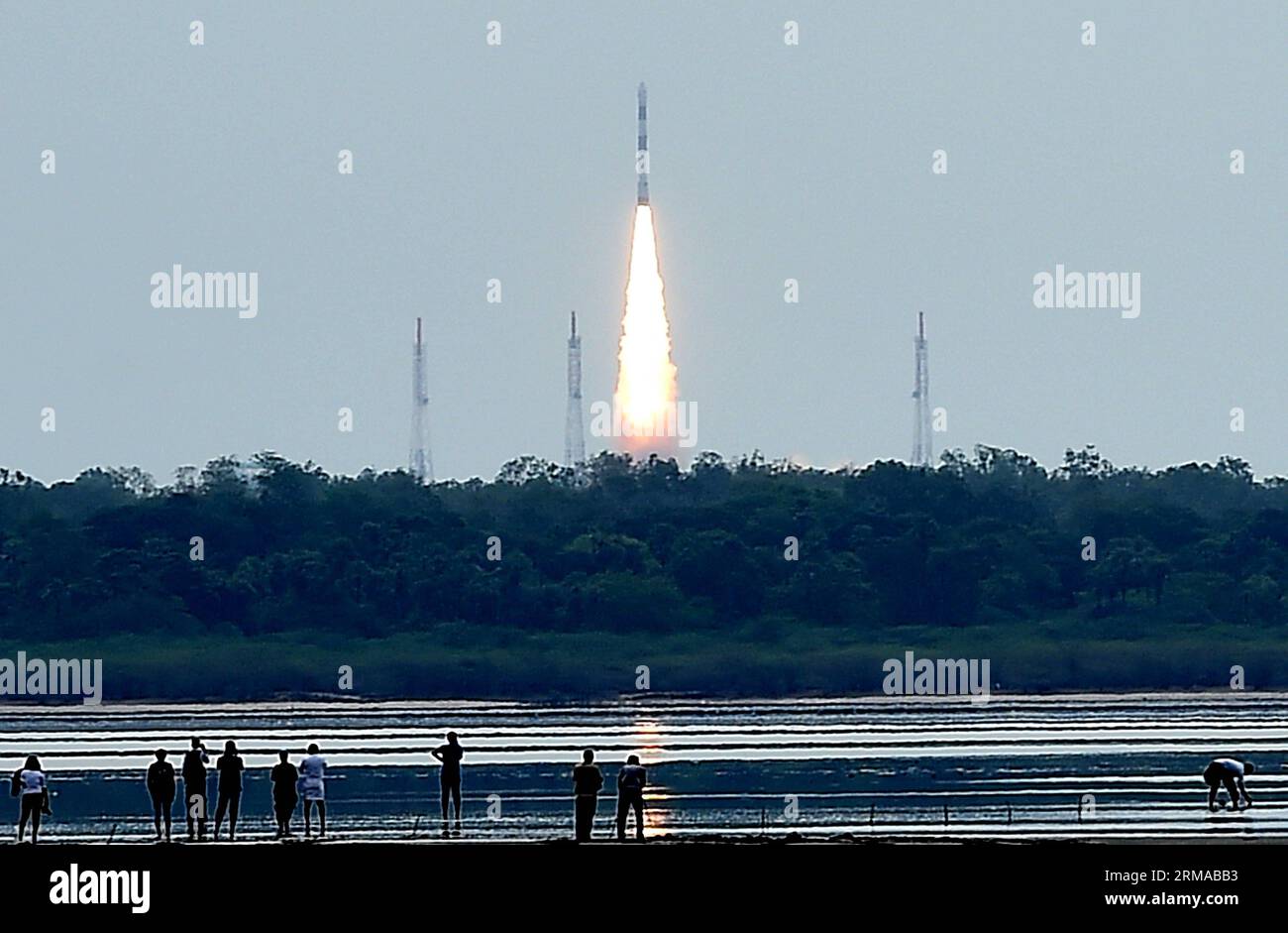 (140630) -- SRIHARIKOTA, June 30, 2014 (Xinhua) -- The Polar Satellite ...