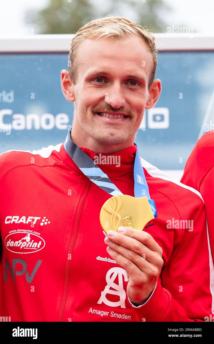 Gold medal 5000m final hi-res stock photography and images - Alamy